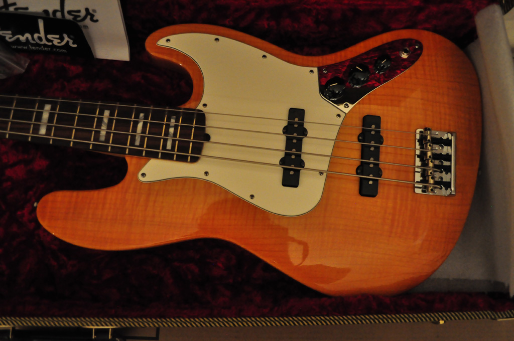 2012 Fender Select Jazz Bass Amber Burst Rosewood 06 – Rolly's Guitars
